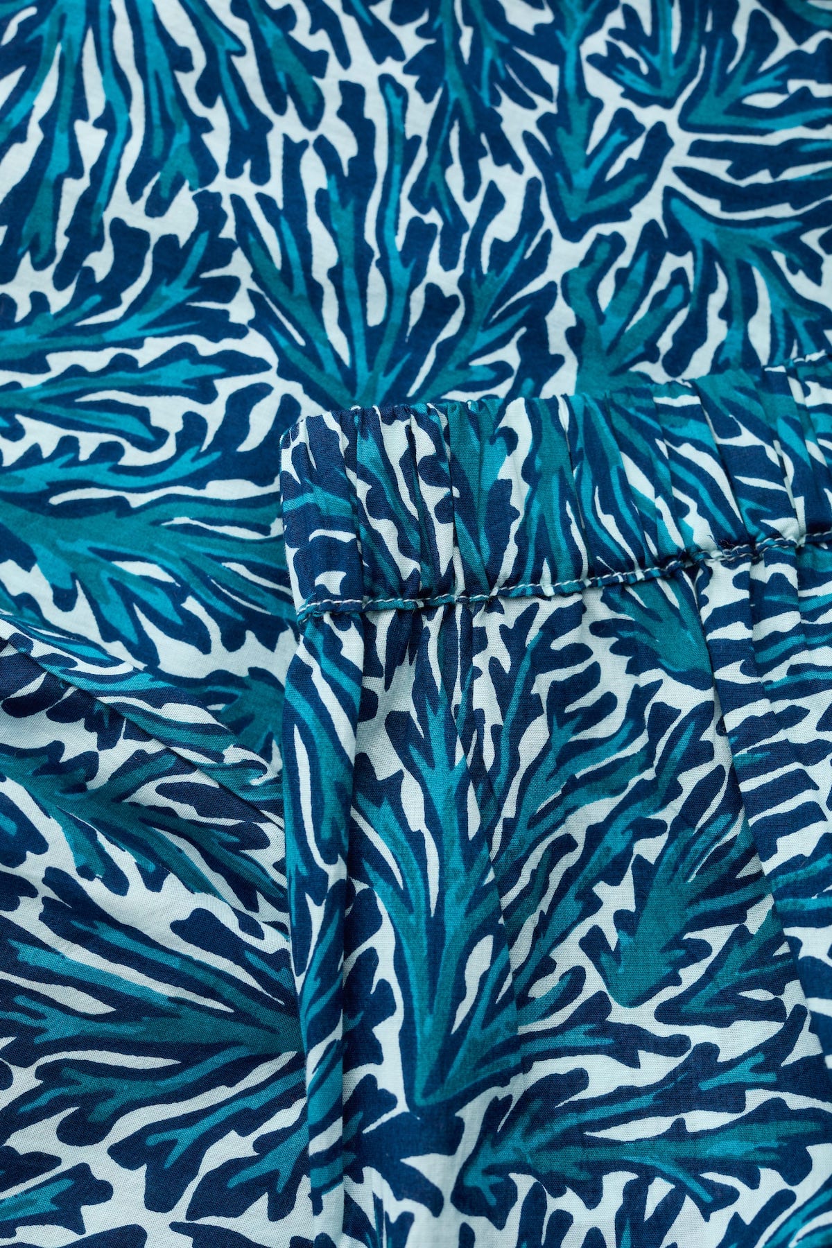 Pyjama Nesting Bird Seaweed - Bella Green